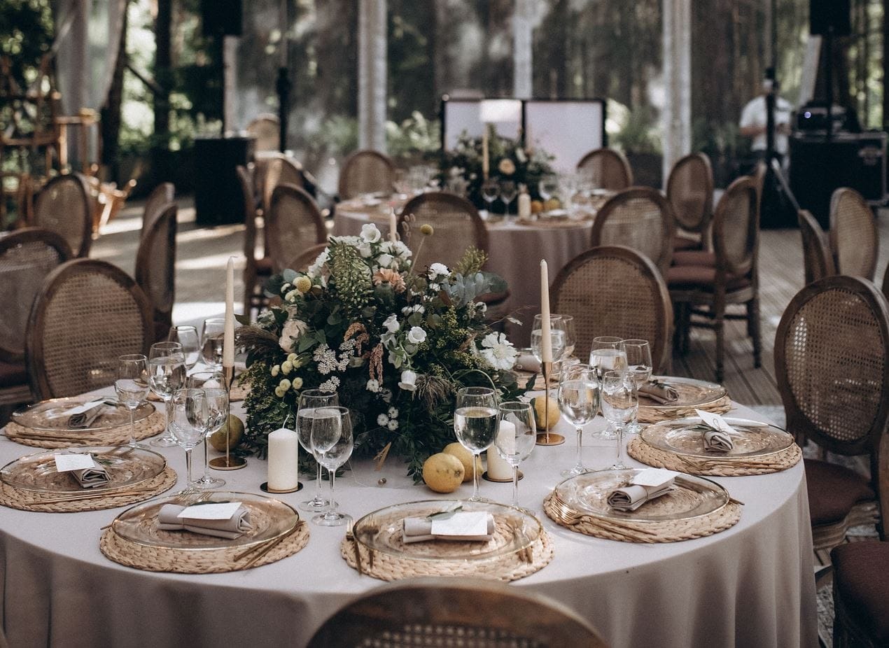 Nedidelės, bet stilingos: vestuvės vien artimiausiųjų apsupty - Vestuves.lt